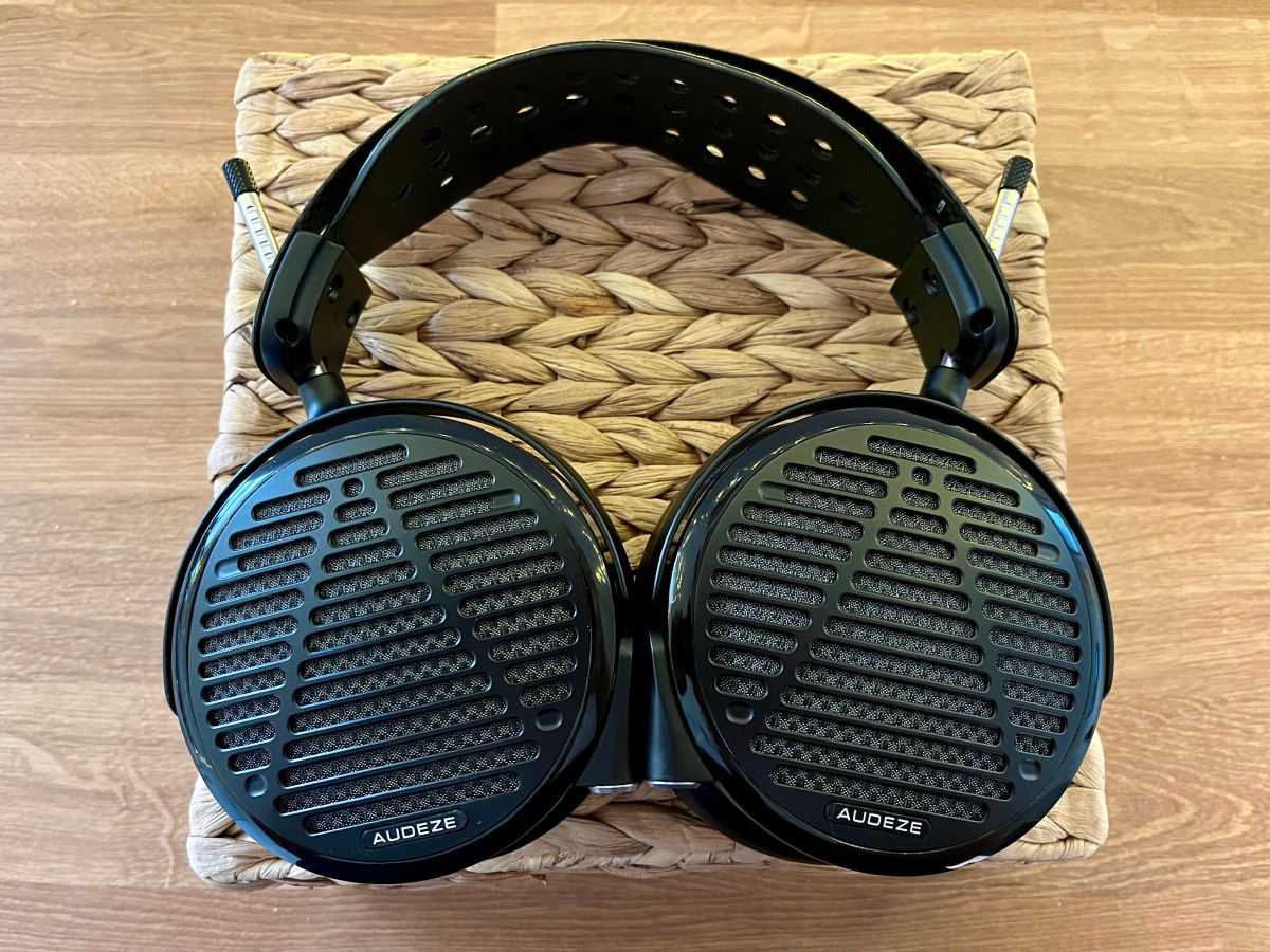 Audeze Headphones LCD-5 – Full Review – Headphones n' Stuff