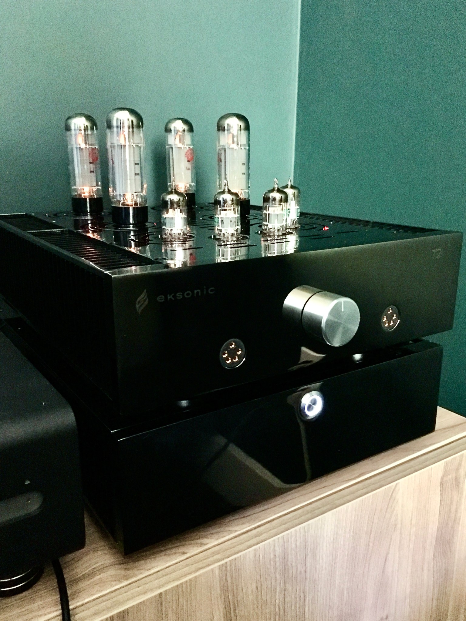 Eksonic Audio T2 – Full Review – Headphones n' Stuff