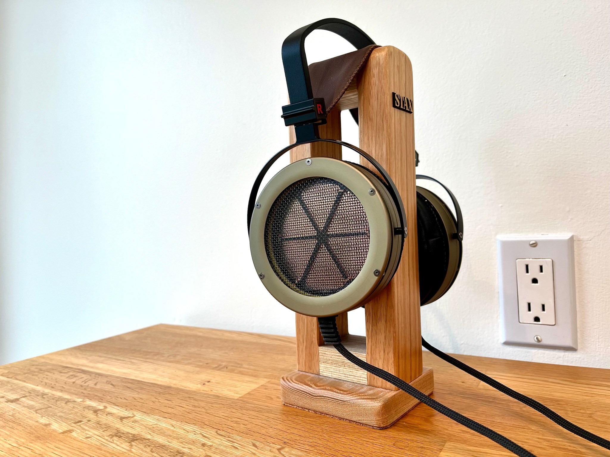 ES-Lab ES2a – Full Review – Headphones n' Stuff